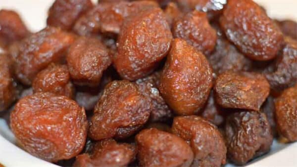 What are the benefits of Aloo Bukhara? | kouroshfoods