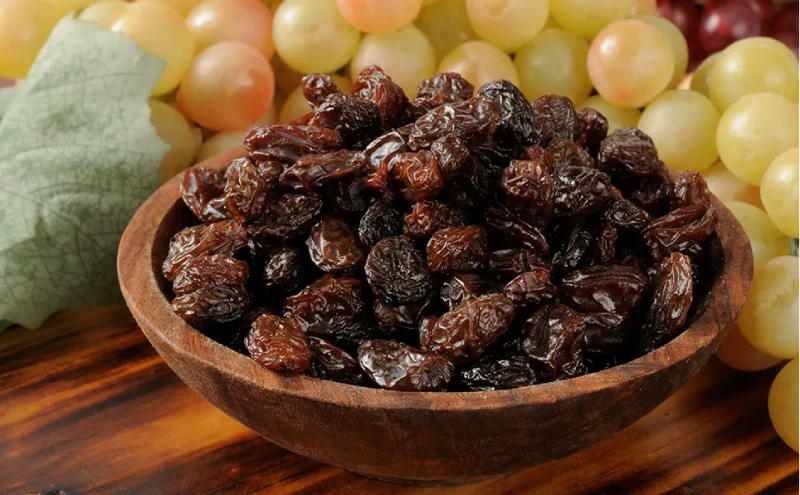 Unveiling the Wellness Benefits of Sultana Raisins - kouroshfoods